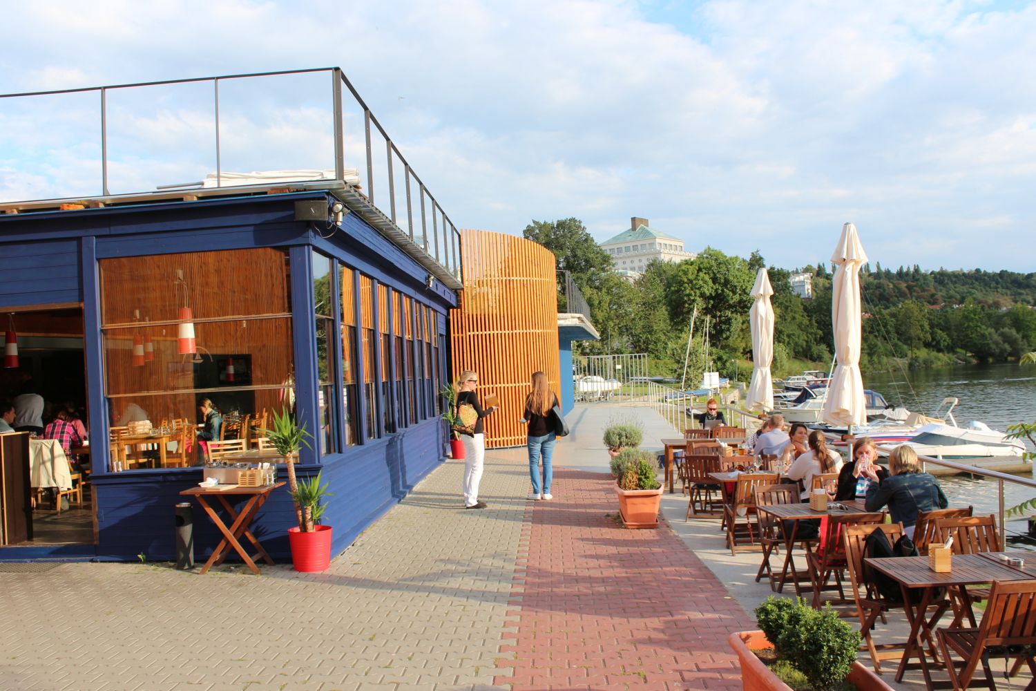 Podolí (díl druhý): Nejlepší restaurace a pozoruhodné stavby | Články ...